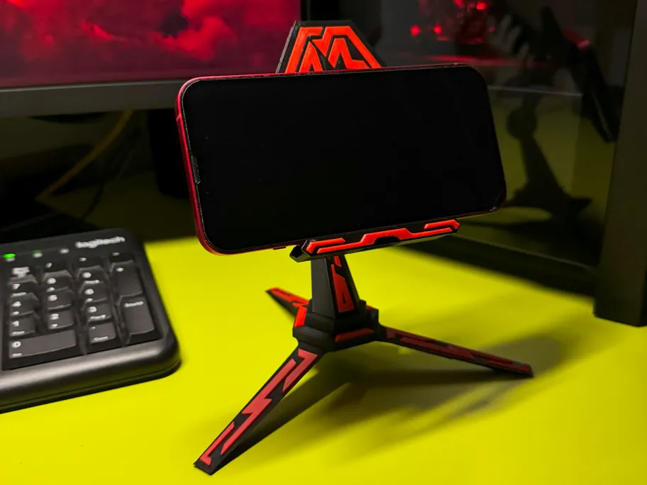 Gaming-Style Phone Stand by SimoLab3D - MakerWorld