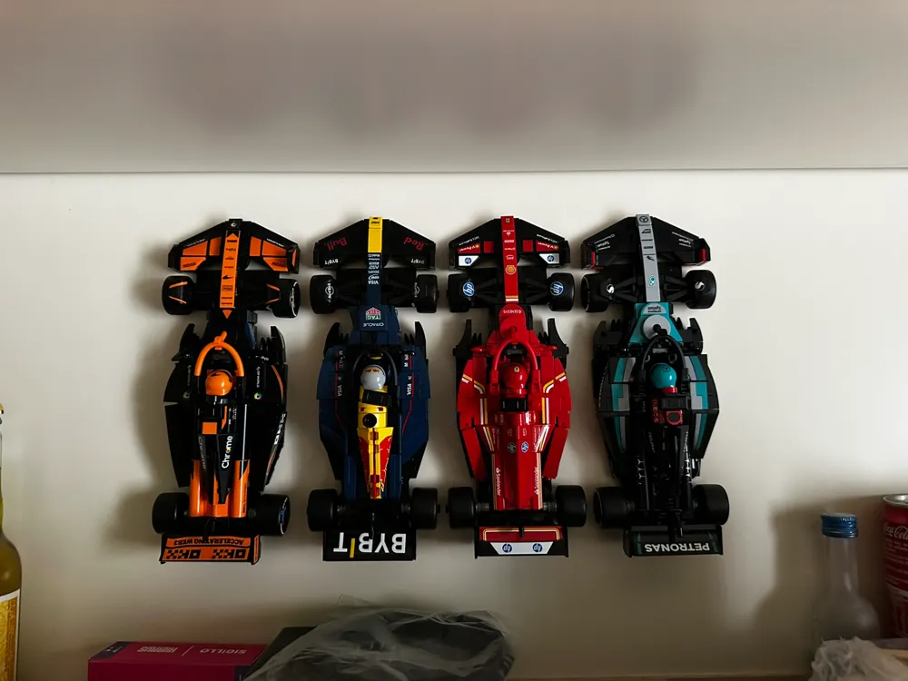 Wall stand LEG0 F1 Speed Champions by ShAfE - MakerWorld