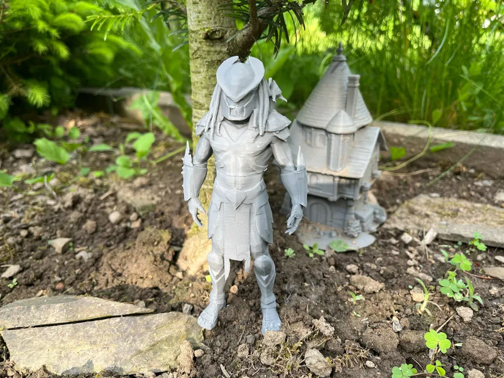 Realistic character Predator, a space warrior by Ainon3Dprint ...
