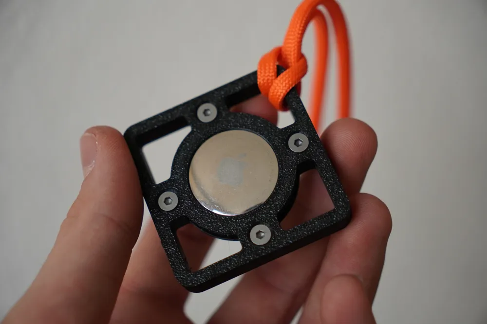 Rugged Lightweight Apple Airtag Cage Keychain 12g by BorgoTechSpace ...