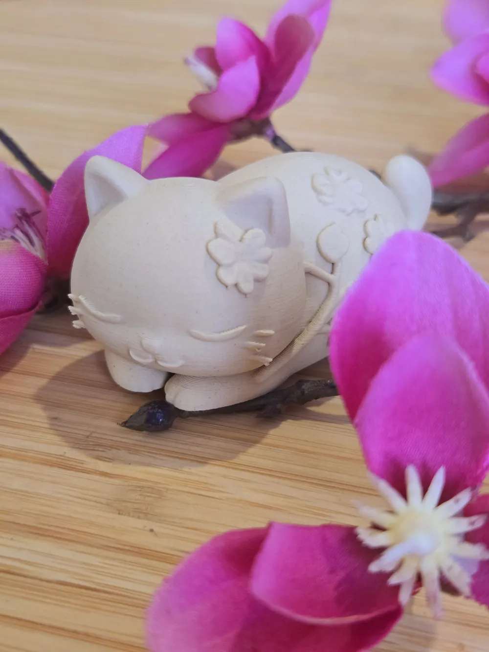Figurine “Blooming Cat” by Kumo Design MakerWorld: Download Free 3D Models