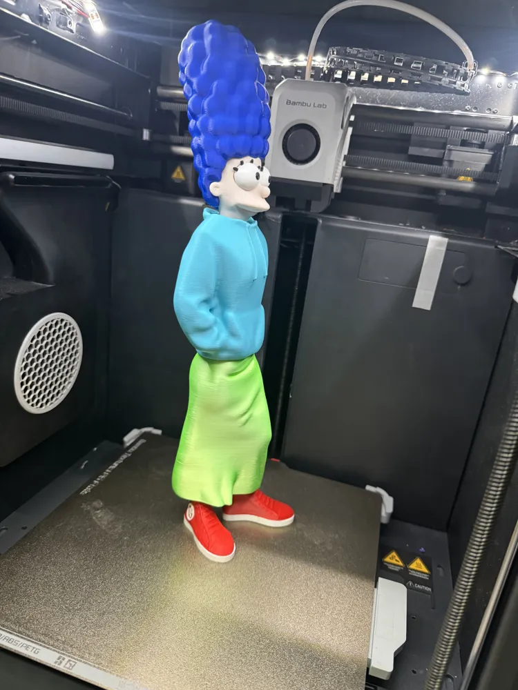 marge Simpson urban wear multiparts - Free 3D Print Model - MakerWorld