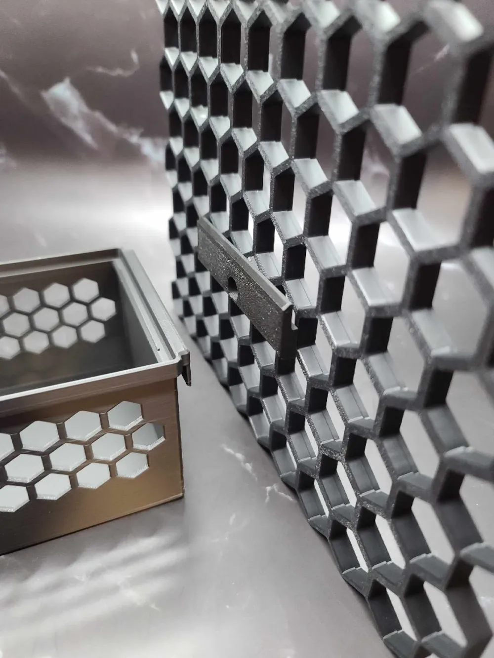 Hexagon bracket (Stackingbox) 82mm Remixed by jean_samuelb - MakerWorld