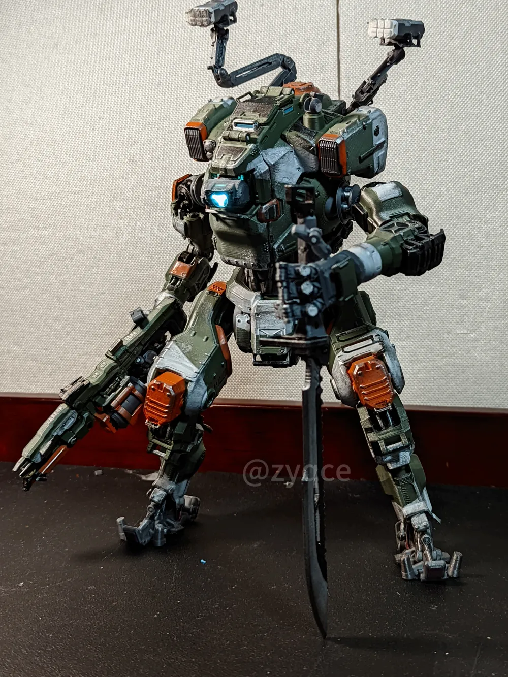 ttf2 Titanfall Vanguard-class Titan - Free 3D Print Model - MakerWorld