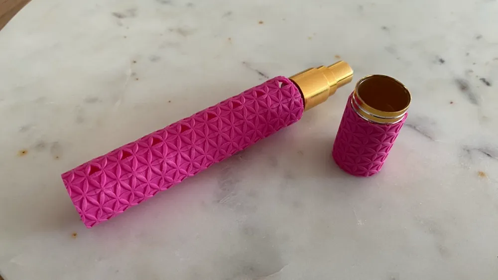 Perfume bottle cover sleeve by Sander MakerWorld: Download Free 3D Models