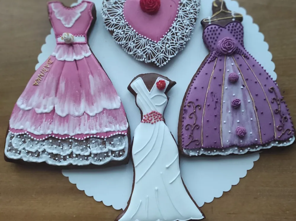 Dress cookie cutters (gingerbread) by martin.prager - MakerWorld