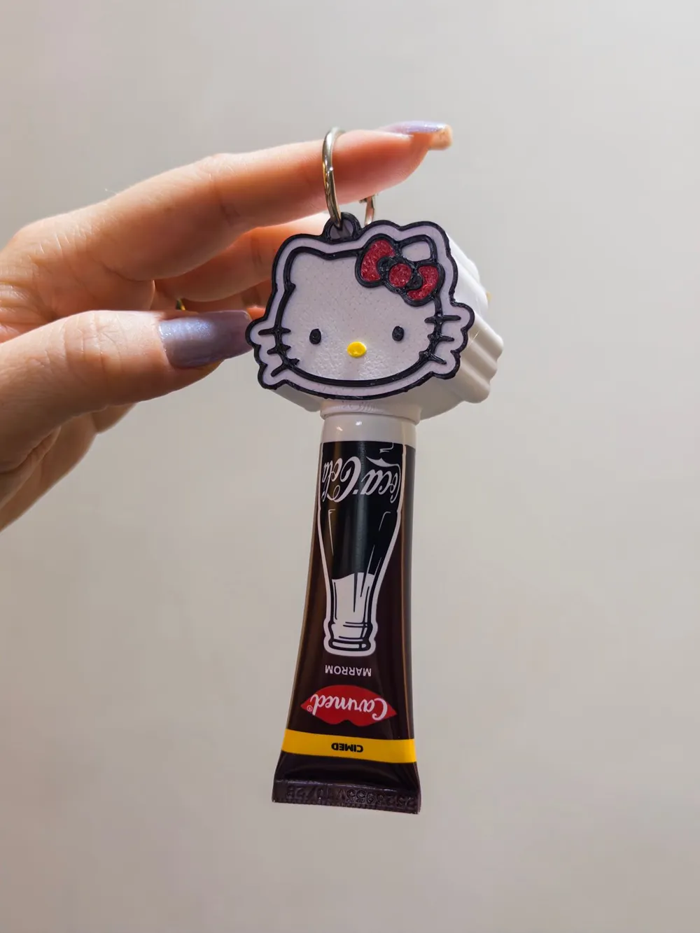 Keychain Cap gloss Hello Kitty - Free 3D Print Model - MakerWorld