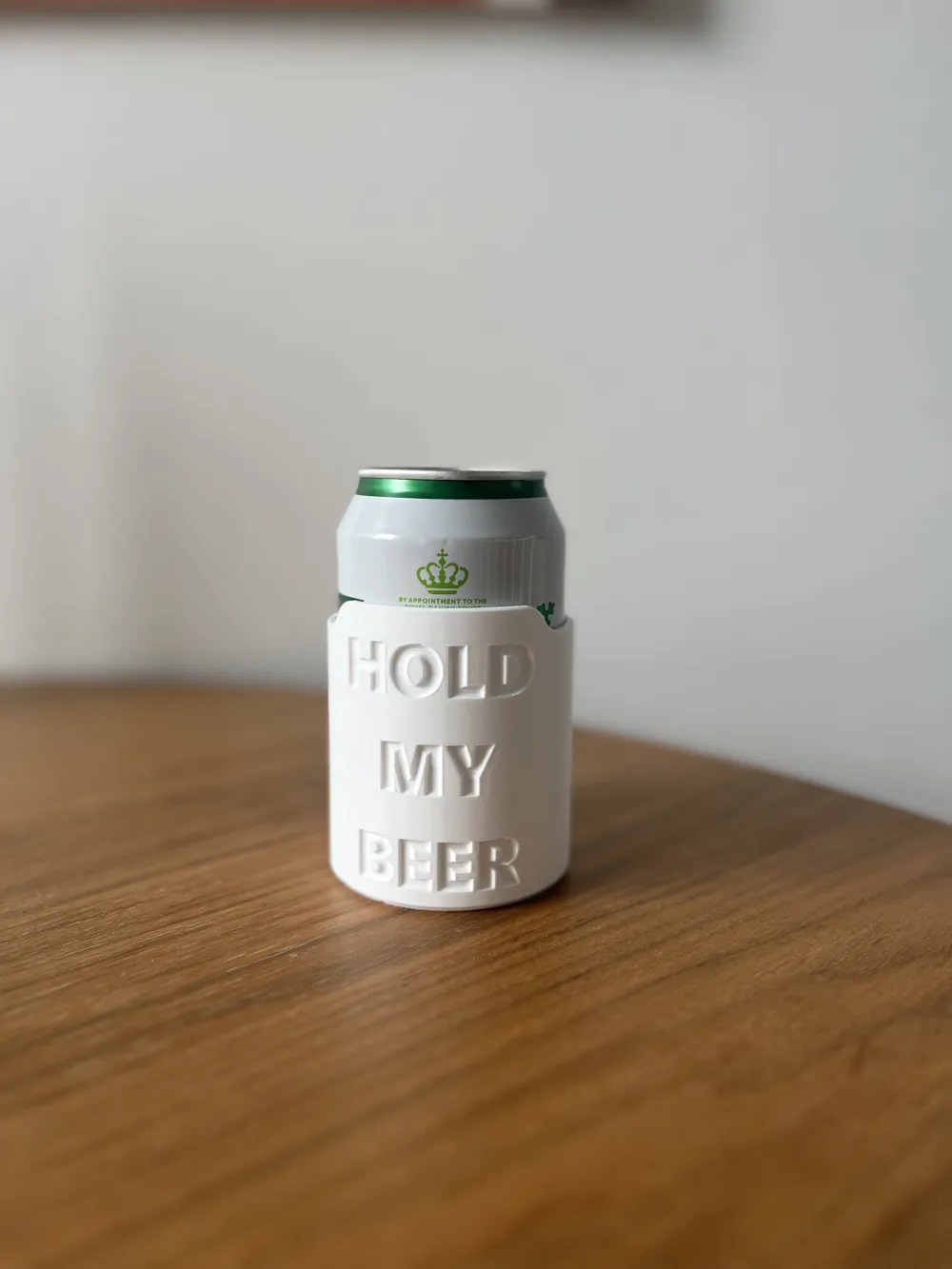 Funda para cerveza/lata - Aguanta mi cerveza por Laban MakerWorld ...