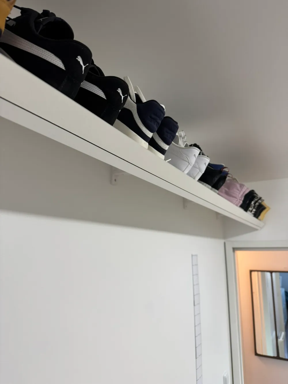 Reversible 45 or 90-degree shoe shelf bracket by ...