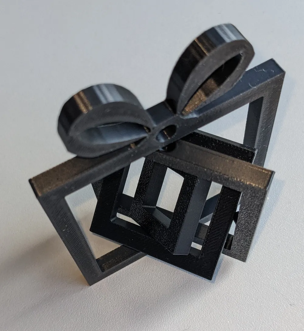 Christmas Present Gyro Ornament Remixed by grinny maker - MakerWorld
