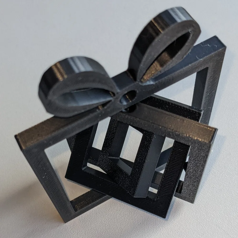 Christmas Present Gyro Ornament Remixed by grinny maker - MakerWorld
