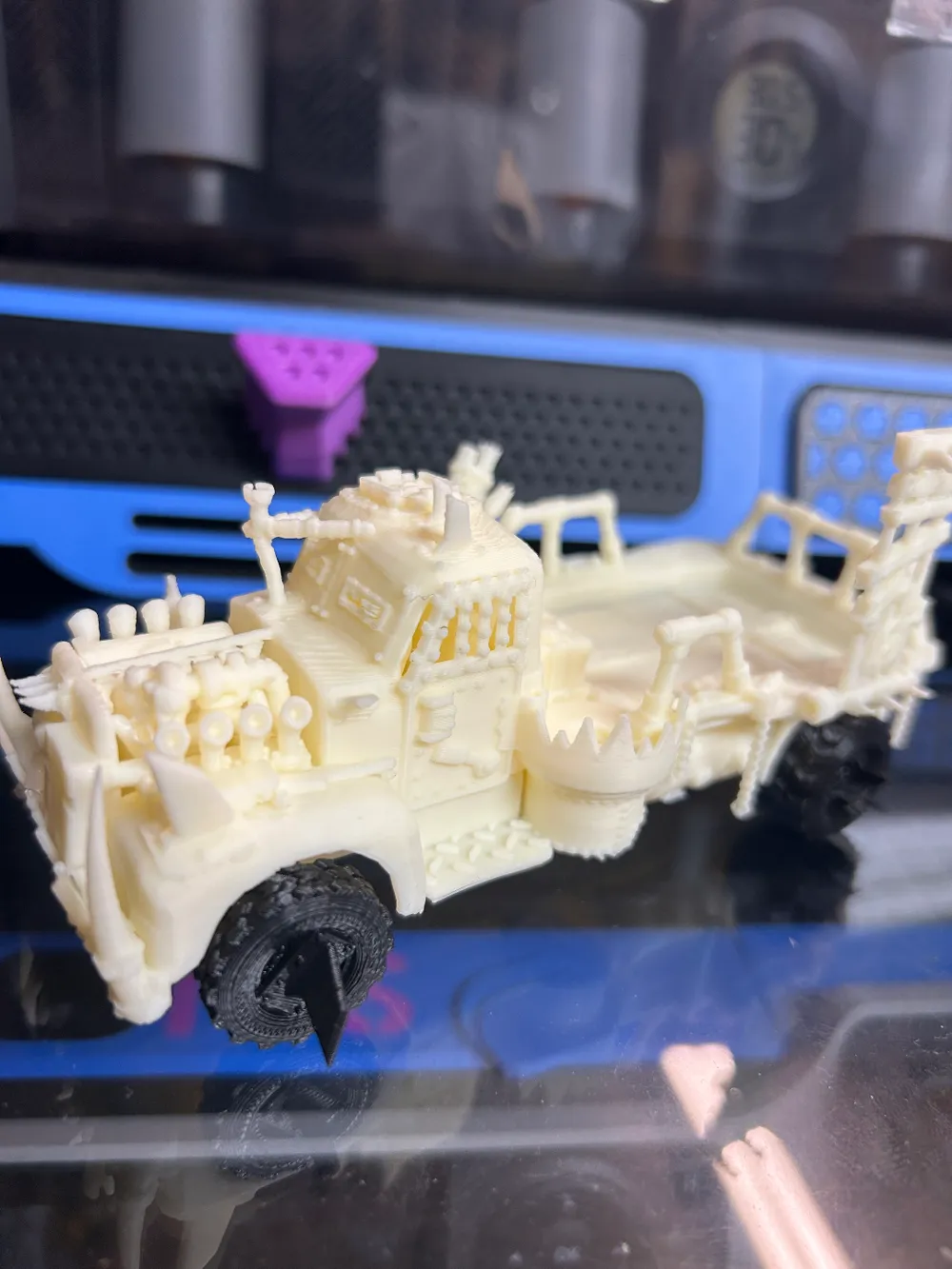 Green Guy Trukkk by The Creata Gata MakerWorld: Download Free 3D Models