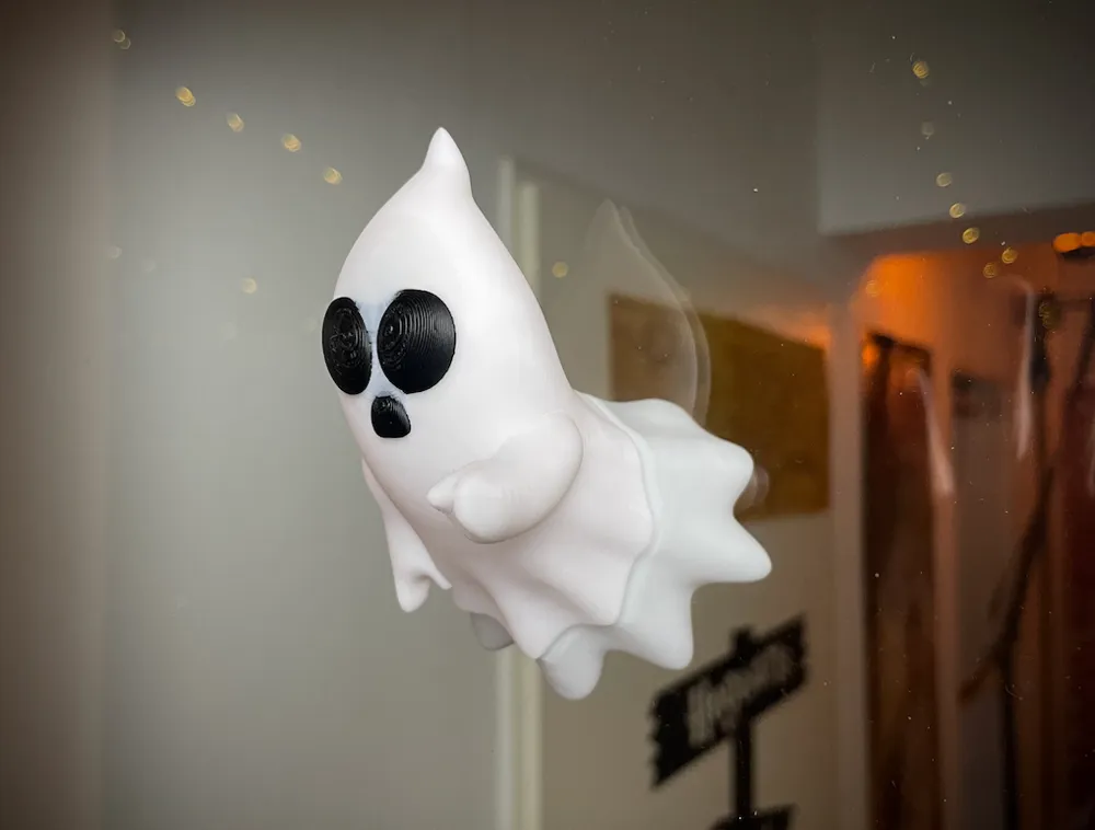 Cute Halloween Ghosts float through window glass - Free 3D Print Model ...