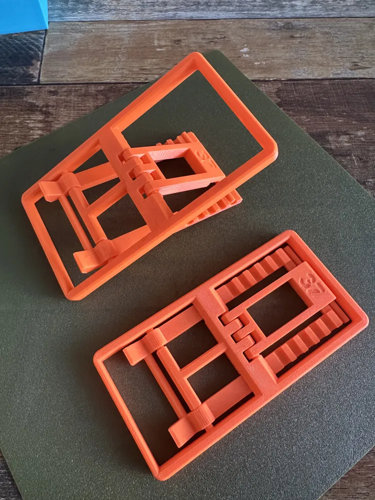 [Print in Place] Phone-Tablet Stand - Adjustable Angle - Foldable ...