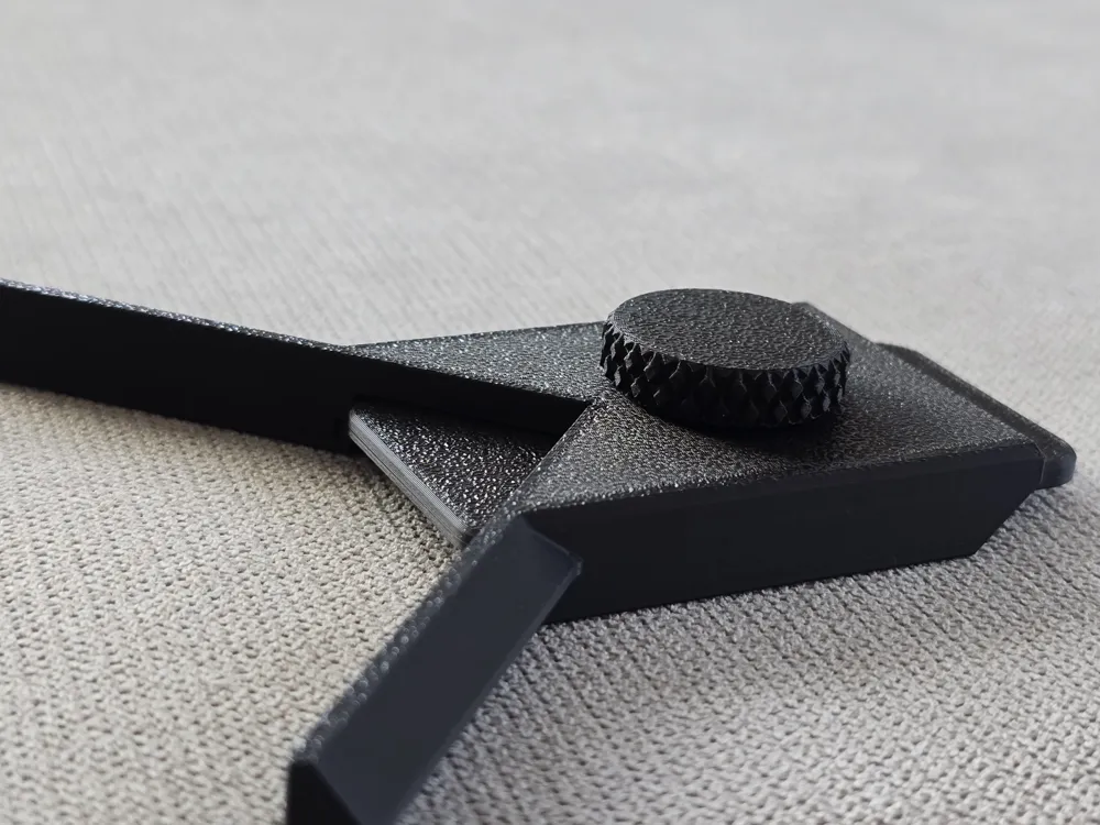 Radius measuring tool/gauge (1-60mm) by Okirom MakerWorld: Download ...