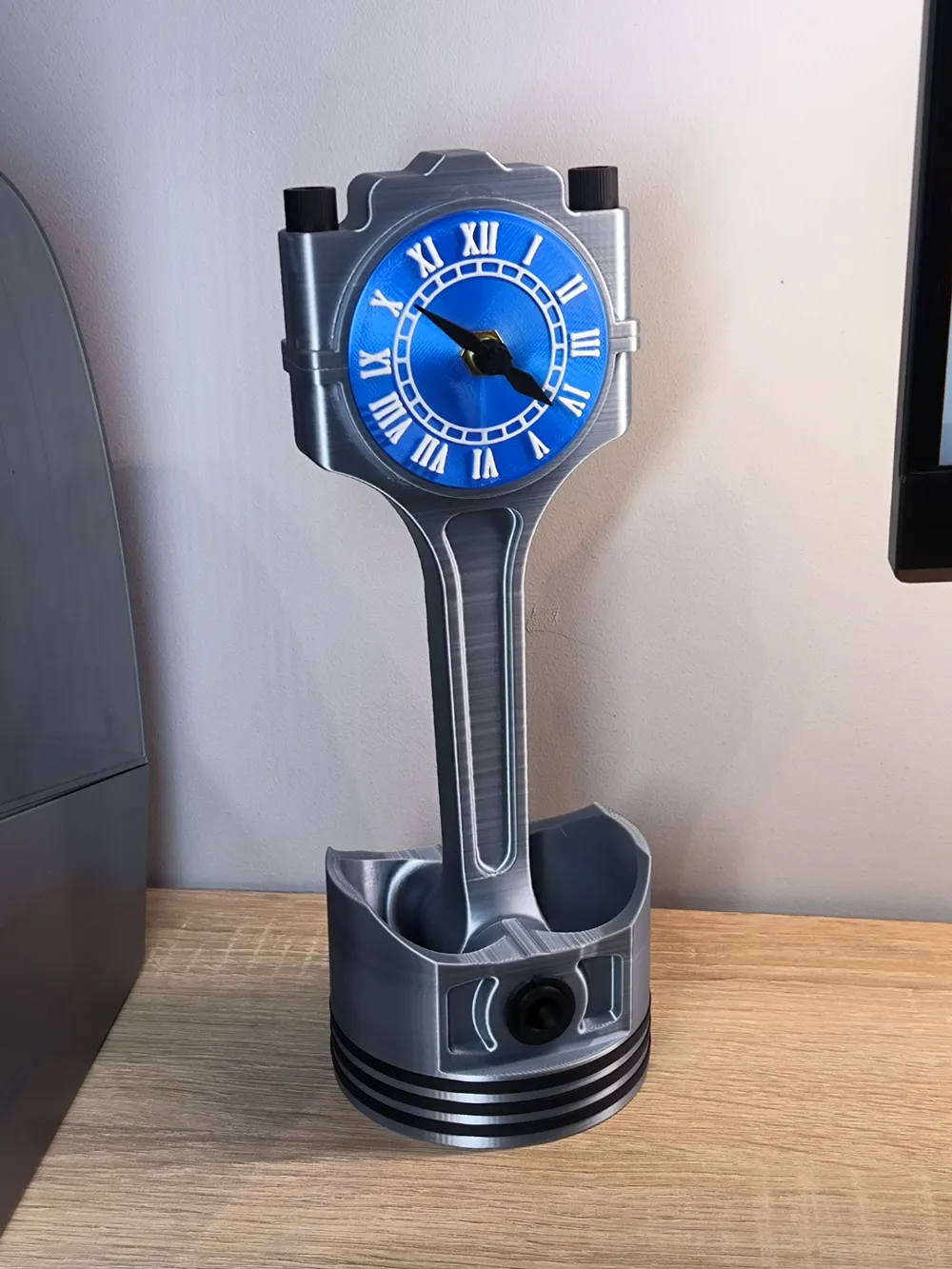 Piston Clock by Corco Design MakerWorld: Download Free 3D Models