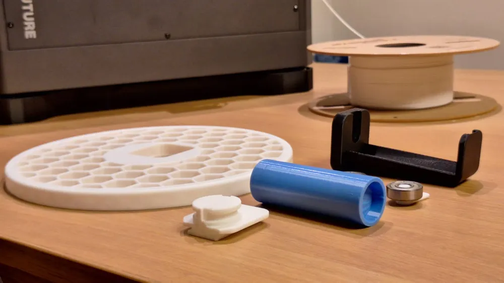 FNT Spool holder for Centauri Carbon with disc Remixed by Frantisek23 ...