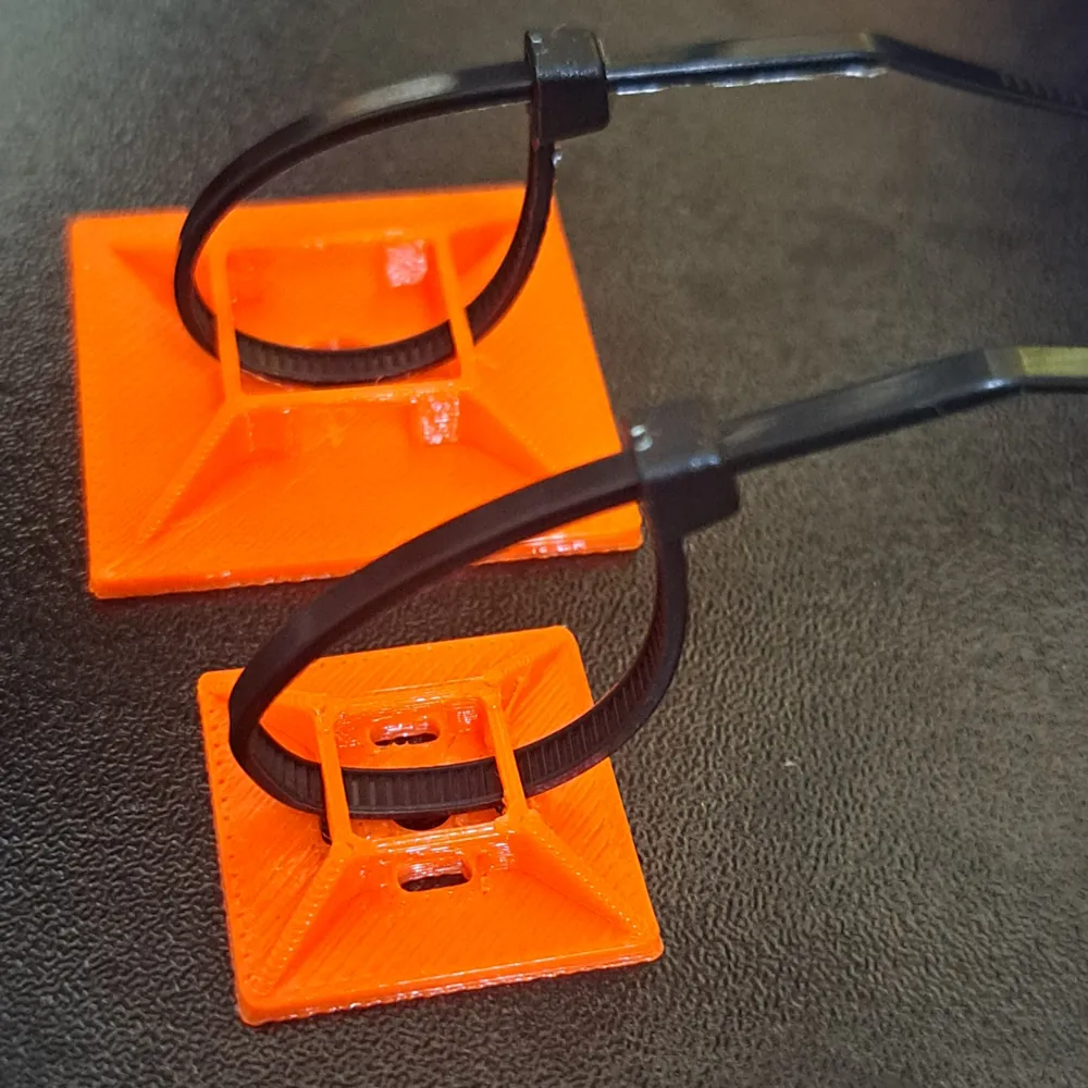 CABLE TIE HLDR QUAD ADH-big by 丁爺 - MakerWorld