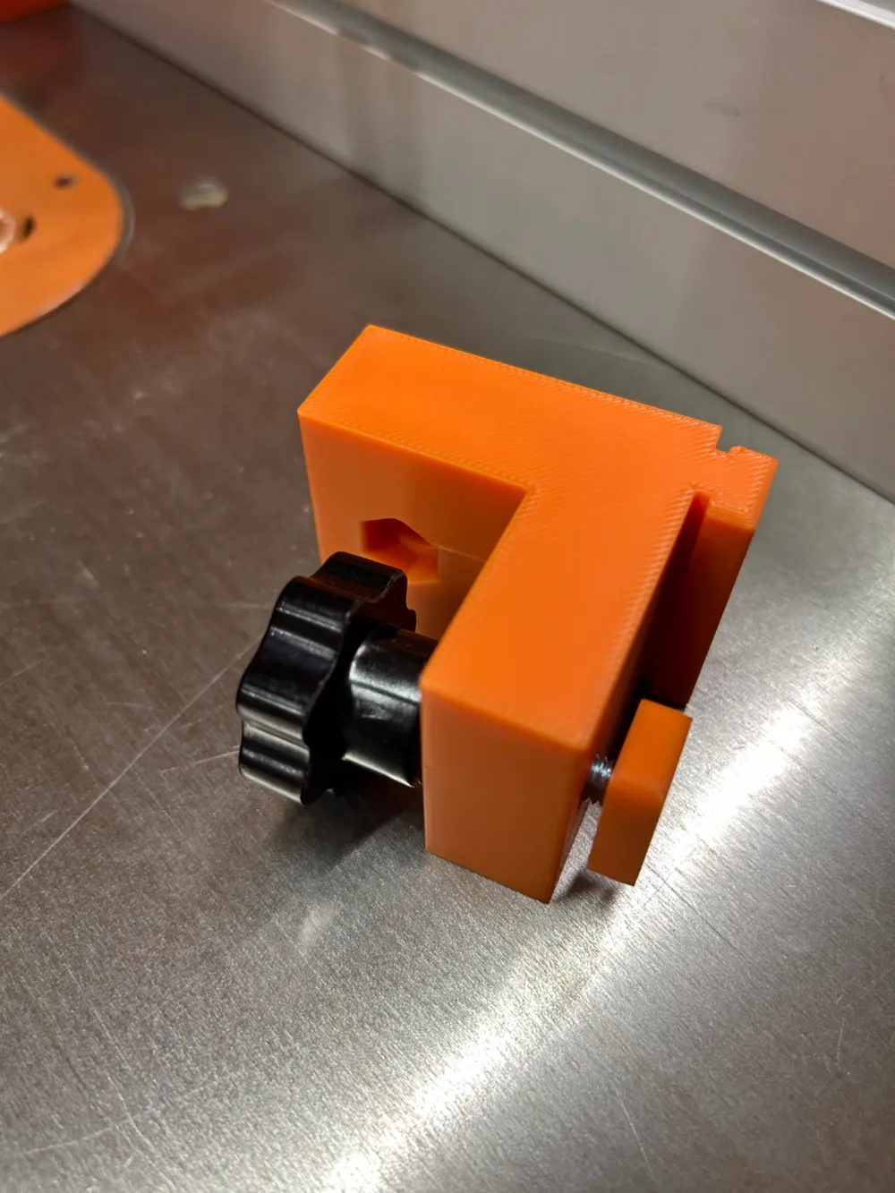 Ridgid Table Saw Vertical Fence Holder by DamianB2 - MakerWorld