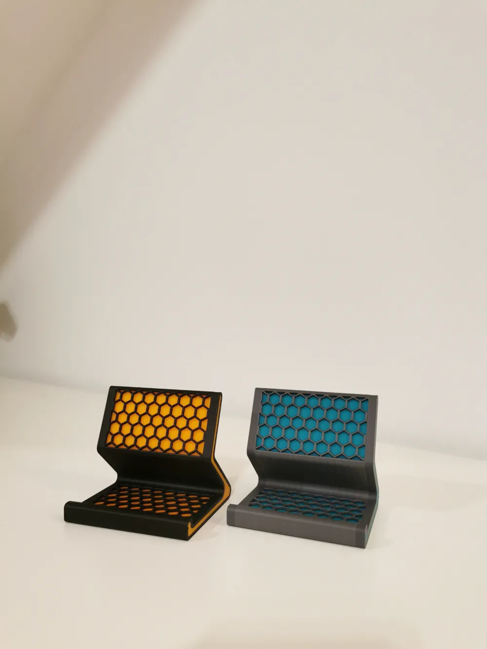 Handyständer (kein AMS) von ABO Design MakerWorld: Kostenlose 3D ...