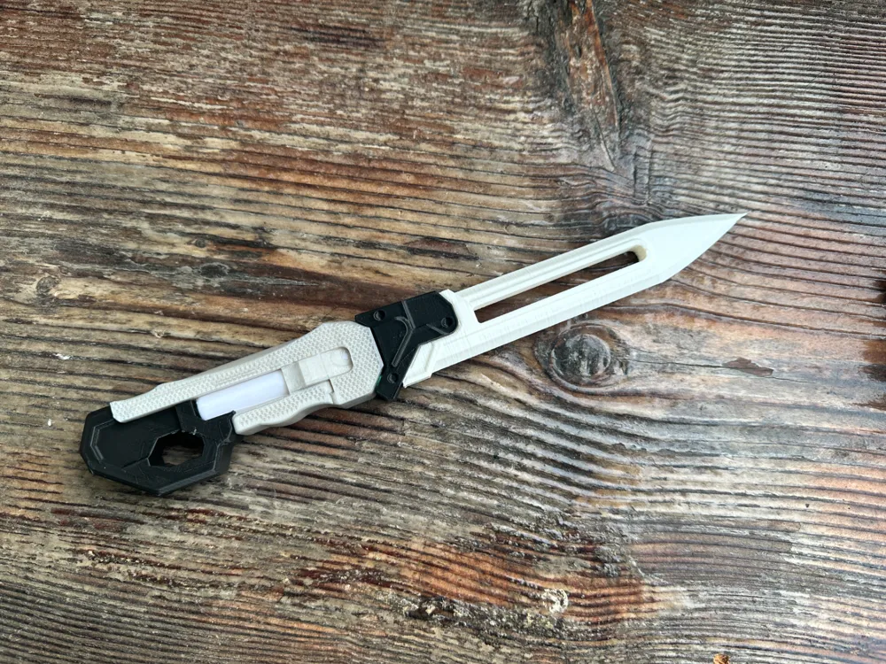 Cyberpunk 2077 Neurotoxin Knife Expanded Design by Trent Studio ...