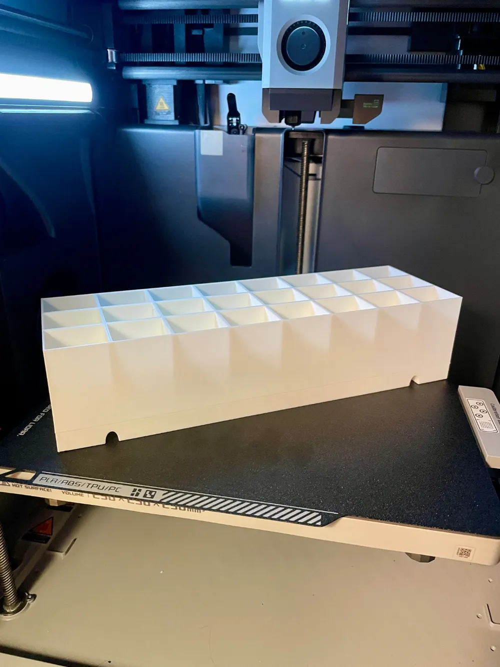 Paint tube holder for IKEA Skadis hooks by Nuim - MakerWorld