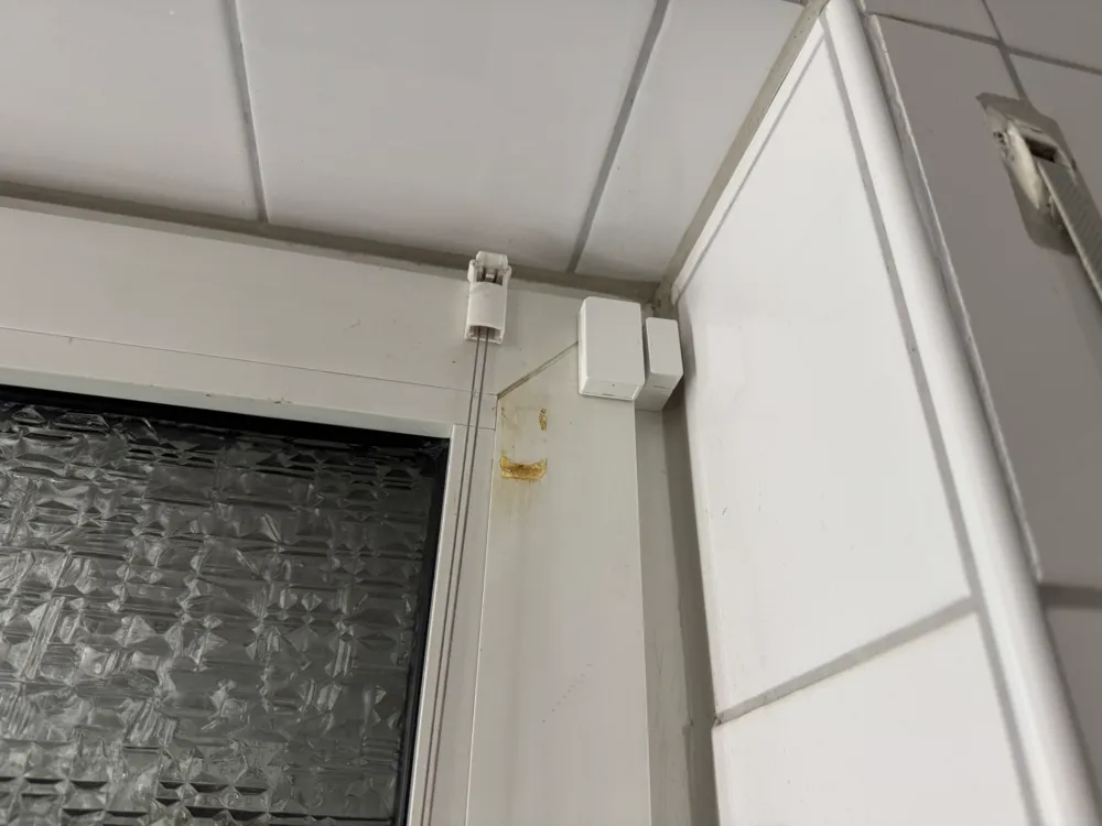 SNZB-04 Spacers, a Single Sensor for Dual Windows - Free 3D Print Model ...