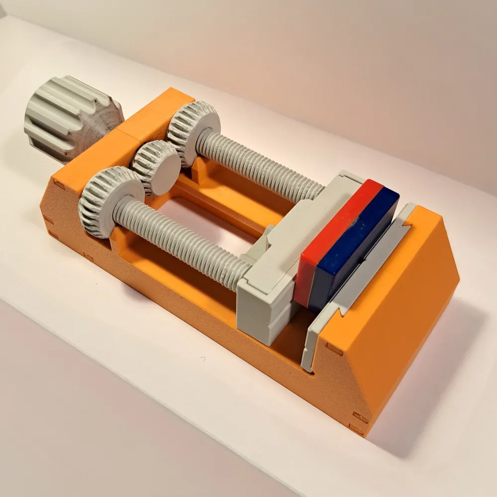 Fully Printable Mechanical Vise with Custom Jaws by Ja - MakerWorld