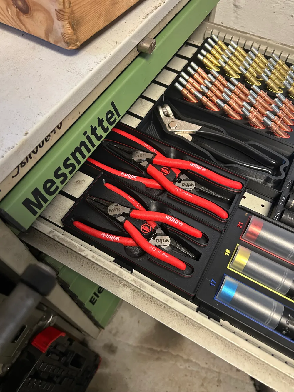 Gridfinity Wiha Splitringpliers Pliers small ones by Vergaser Zentrum - MakerWorld