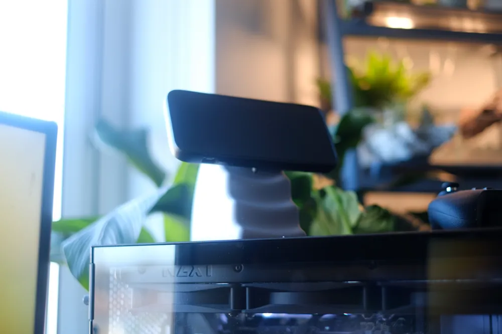 Iphone Charger Stand. by Abstractia Design - MakerWorld