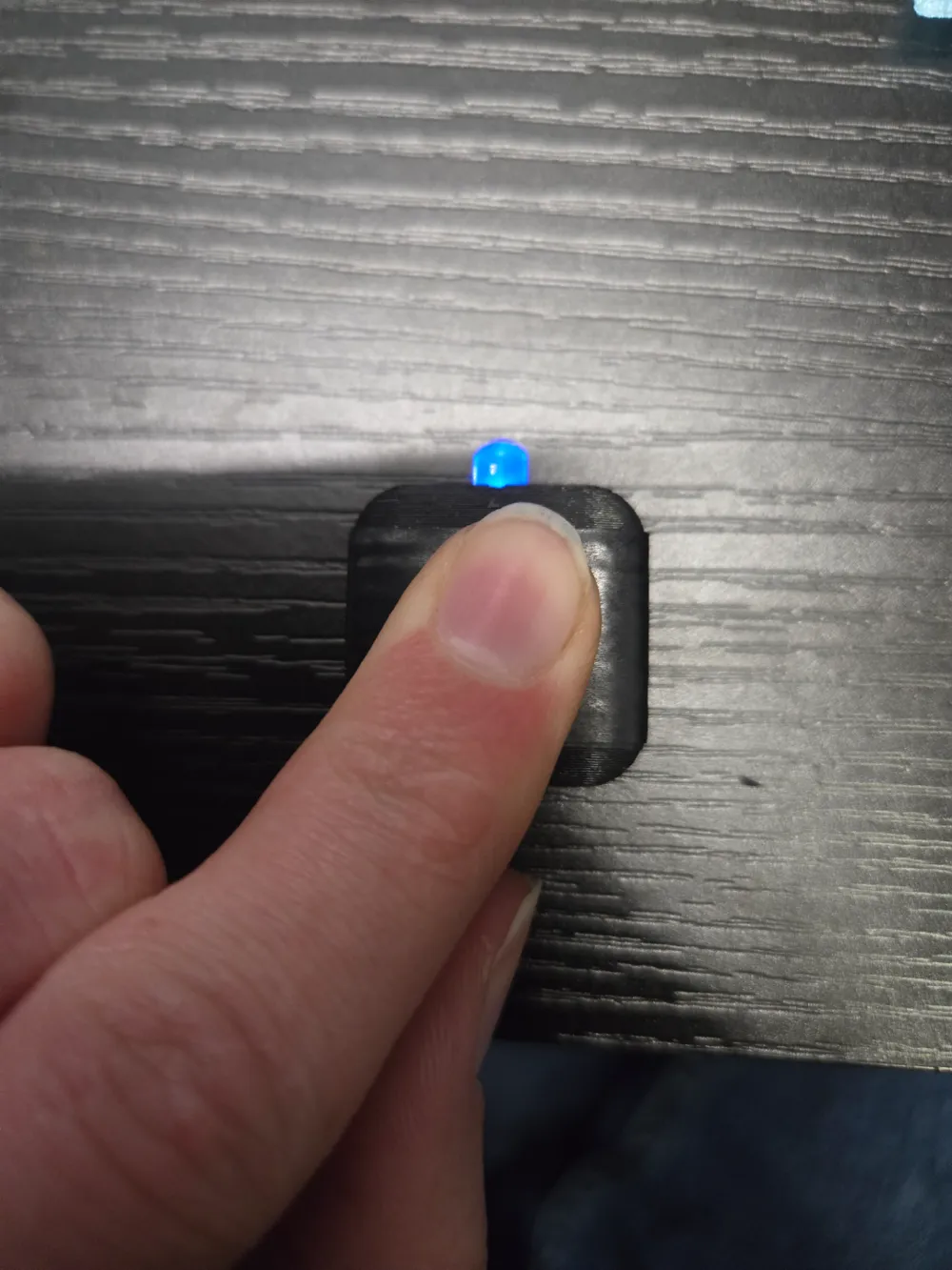 Button Battery LED Light by bartlettfamily73 - MakerWorld