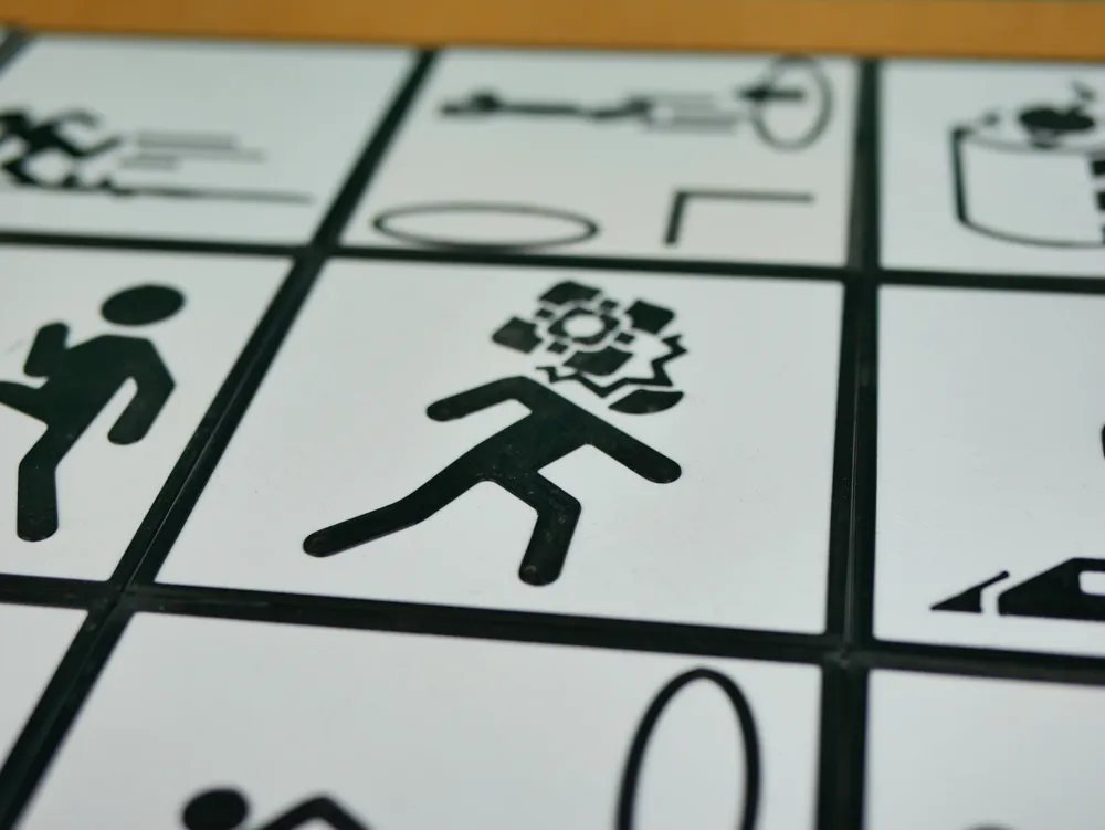 Portal 2 100mm x 100mm Icons by Panic & Confusion - MakerWorld