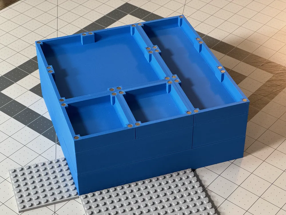 Modular LEGO Tray (24x24x2 studs) by FaumeBuilds - MakerWorld