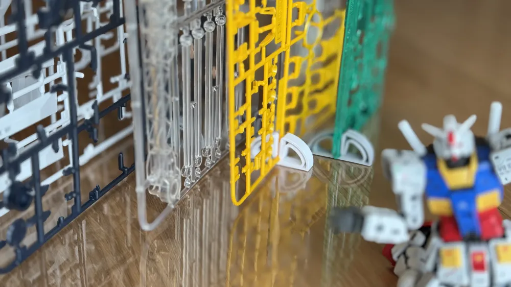 Runner Toes Sprue Stand for Plastic Gunpla Models - Free 3D Print Model ...