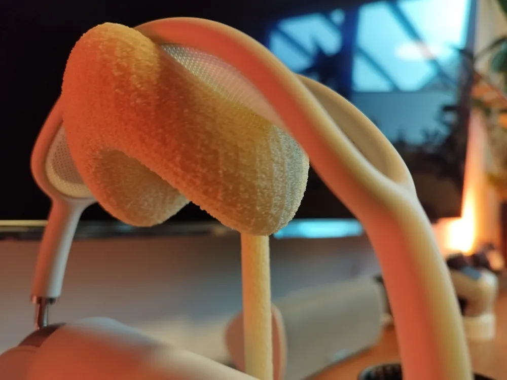 Designer Headphone Stand V2 - Fuzzy Skin - Free 3D Print Model - MakerWorld