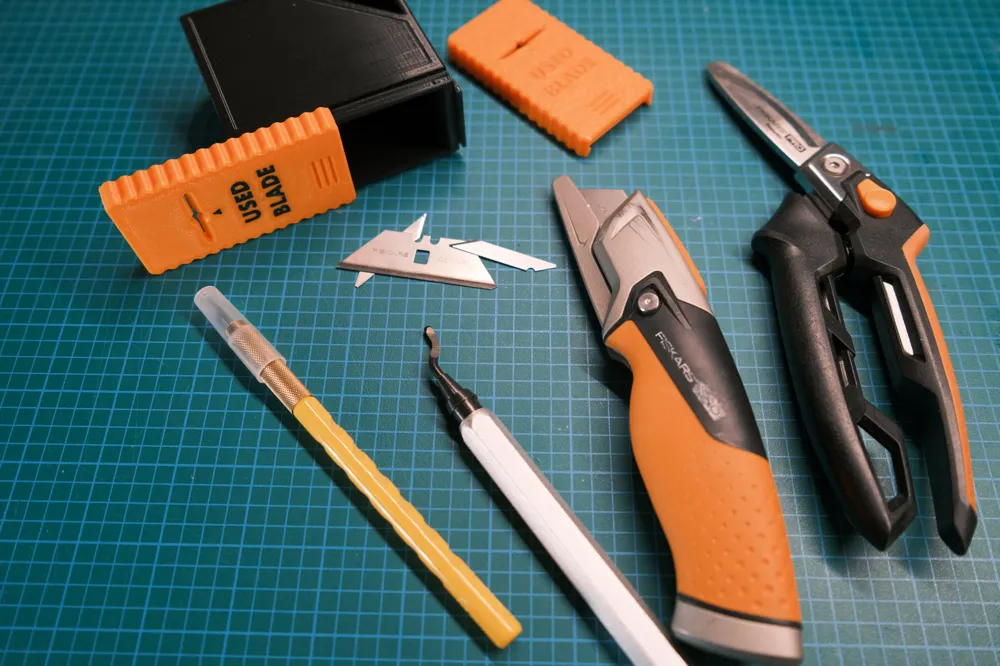 Blade Disposal - Container Box by K-Studio.ca - MakerWorld