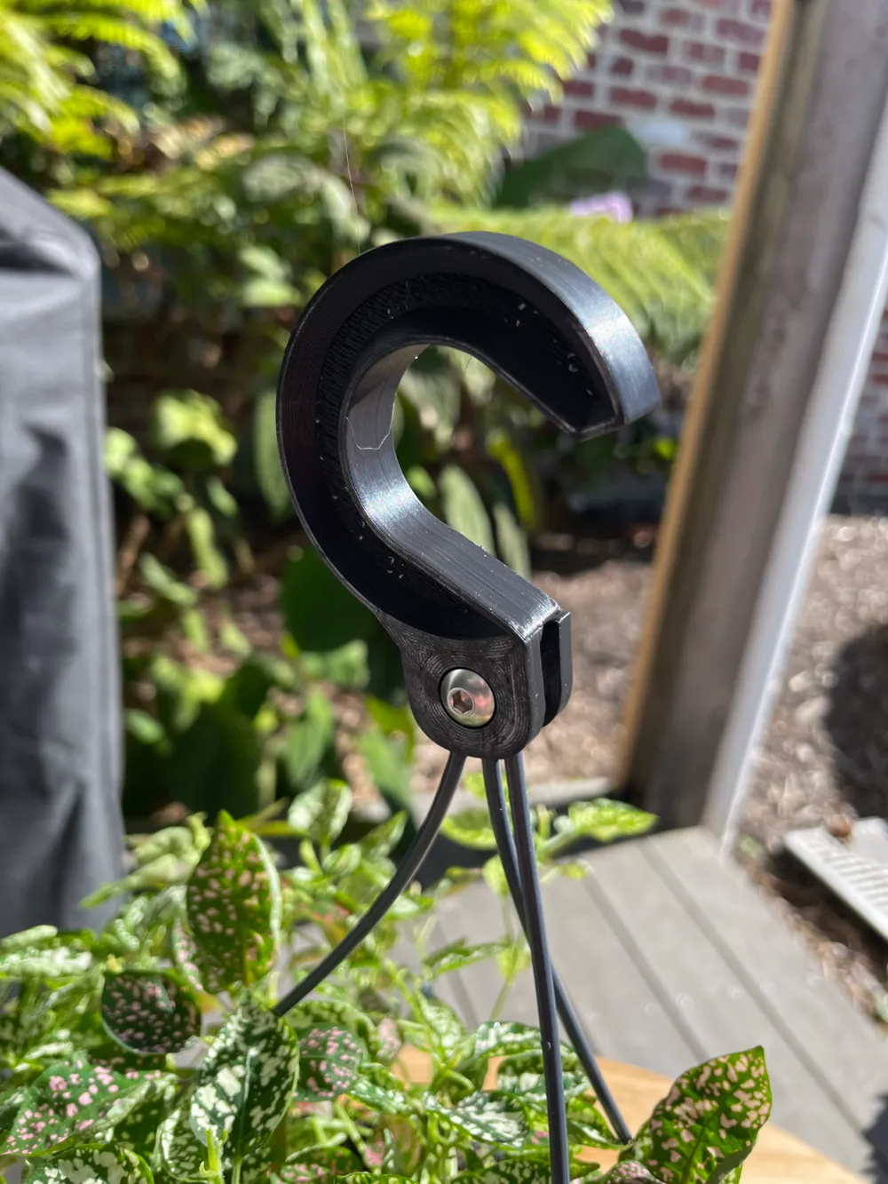 Hanging Basket Hook Repair by c4444 - MakerWorld