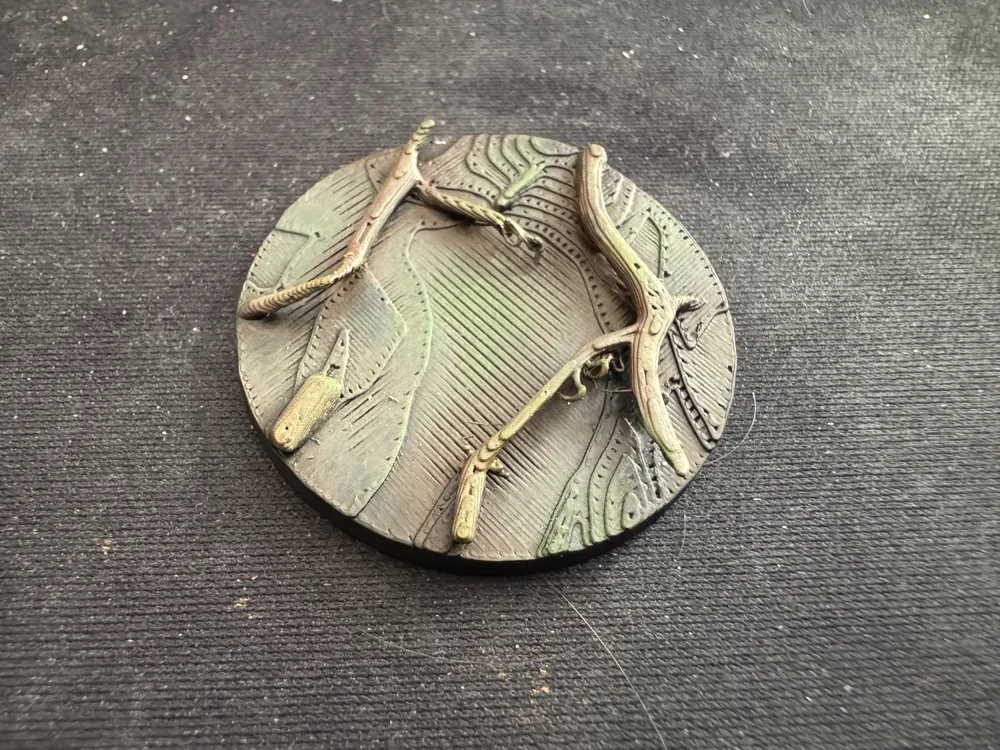 40mm tabletop base with muddy terrain features by Kami MakerWorld ...