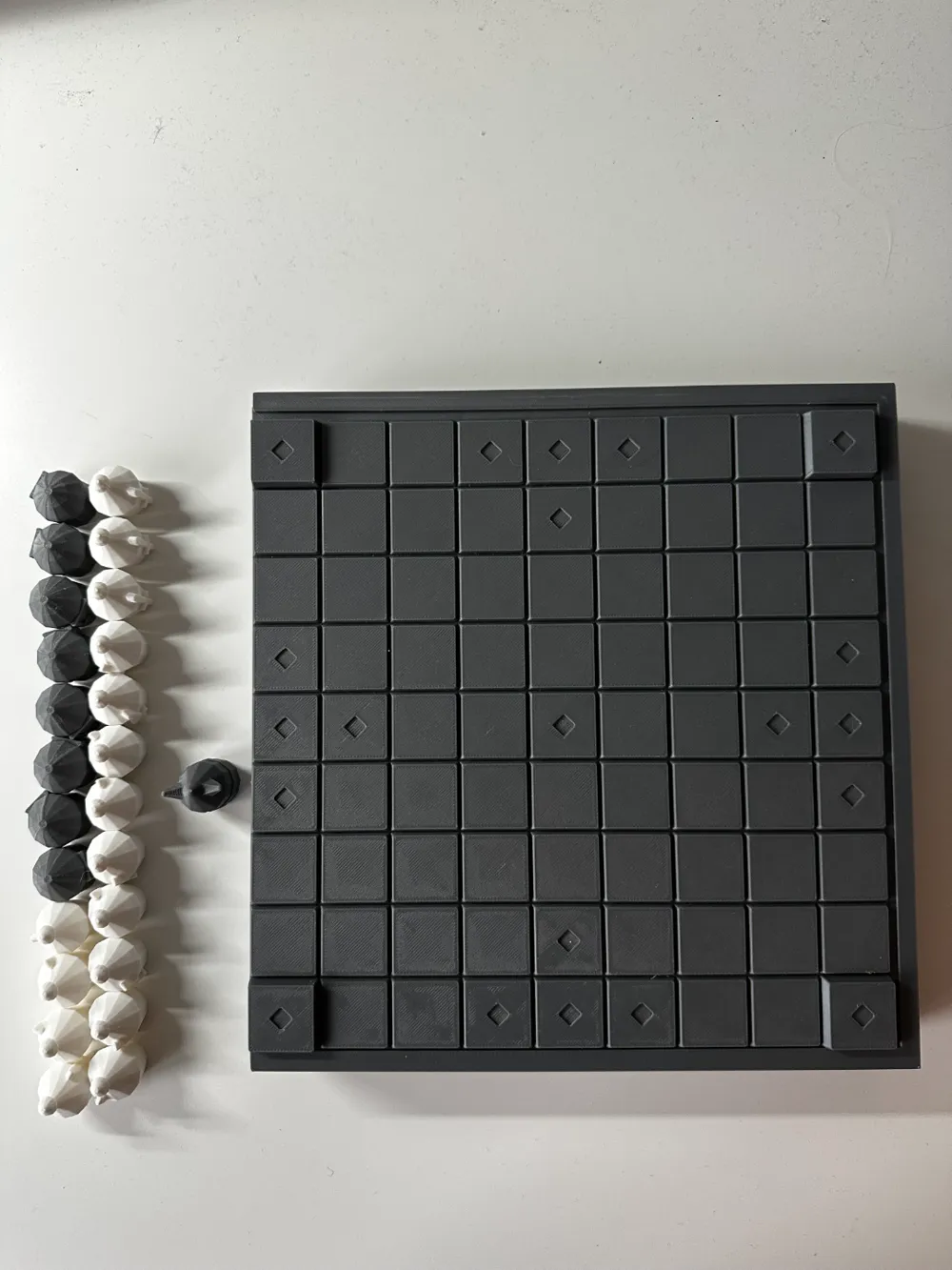 Hnefatafl 9x9 (Viking Chess) by harlekin7 - MakerWorld
