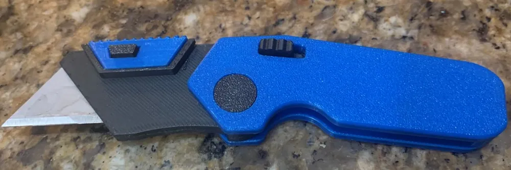 Folding Pocket Utility Knife by jdalycache - MakerWorld