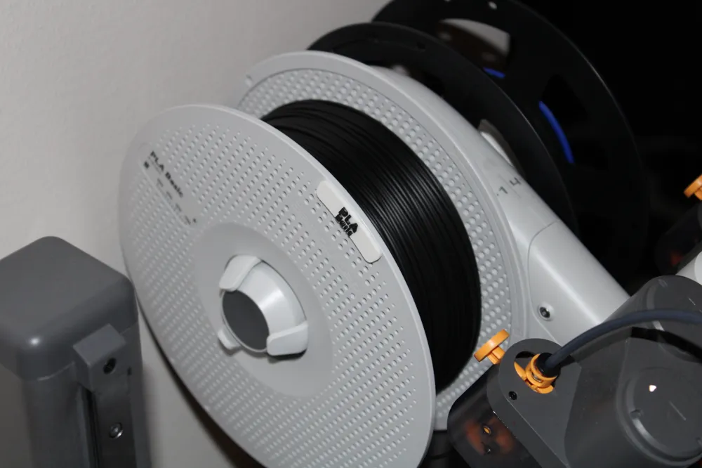 Pla spool clamp v2 (basic&matte) by DavsonDesigns - MakerWorld