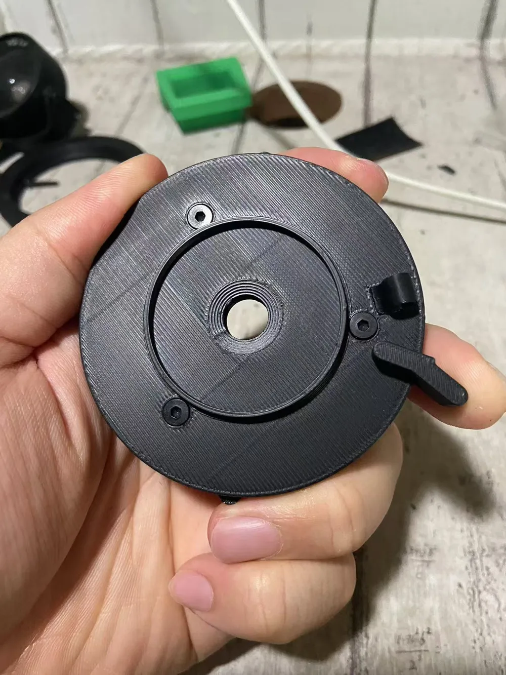 M65 Pinhole Shutter by 疯狂世界.多喝热水MakerWorld: Download Free 3D Models