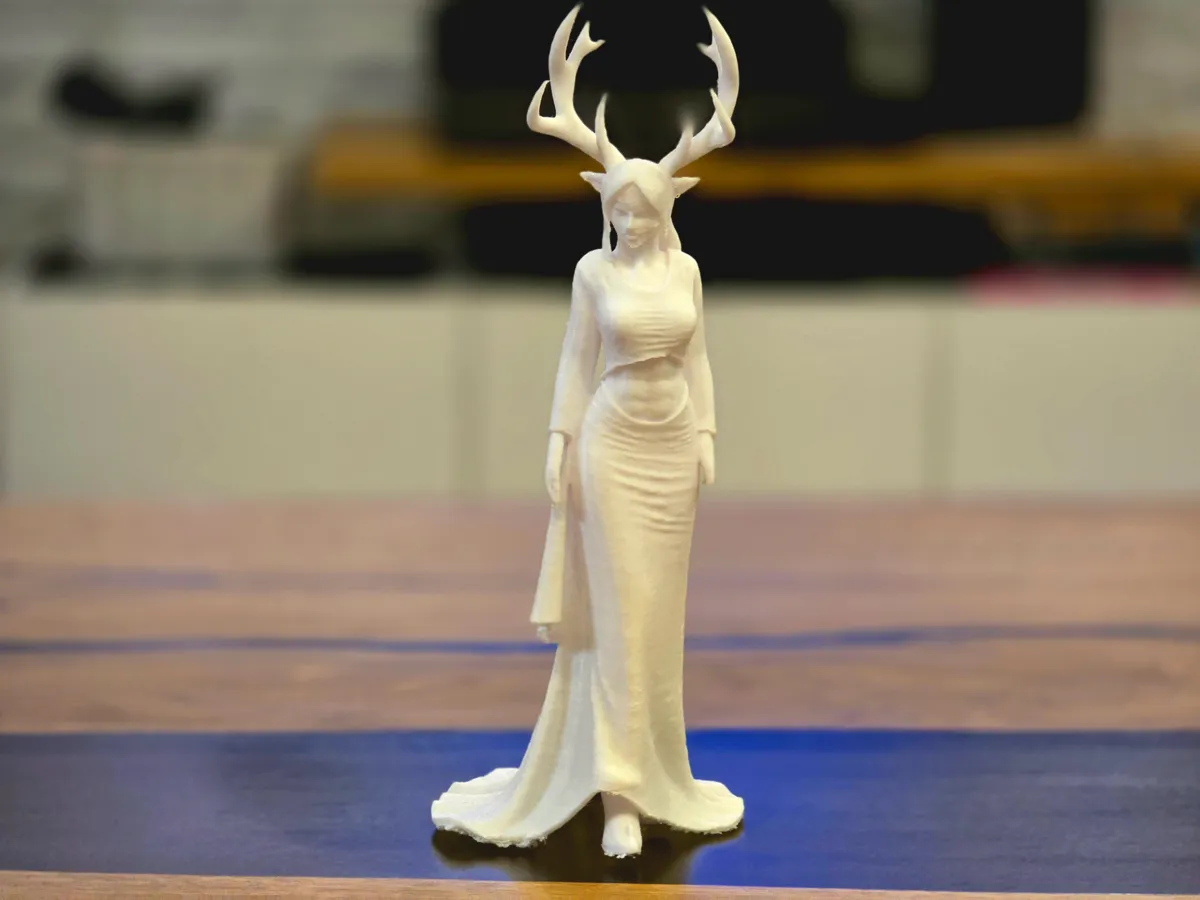 Reindeer Queen: Elegance Meets the Wild - Free 3D Print Model - MakerWorld