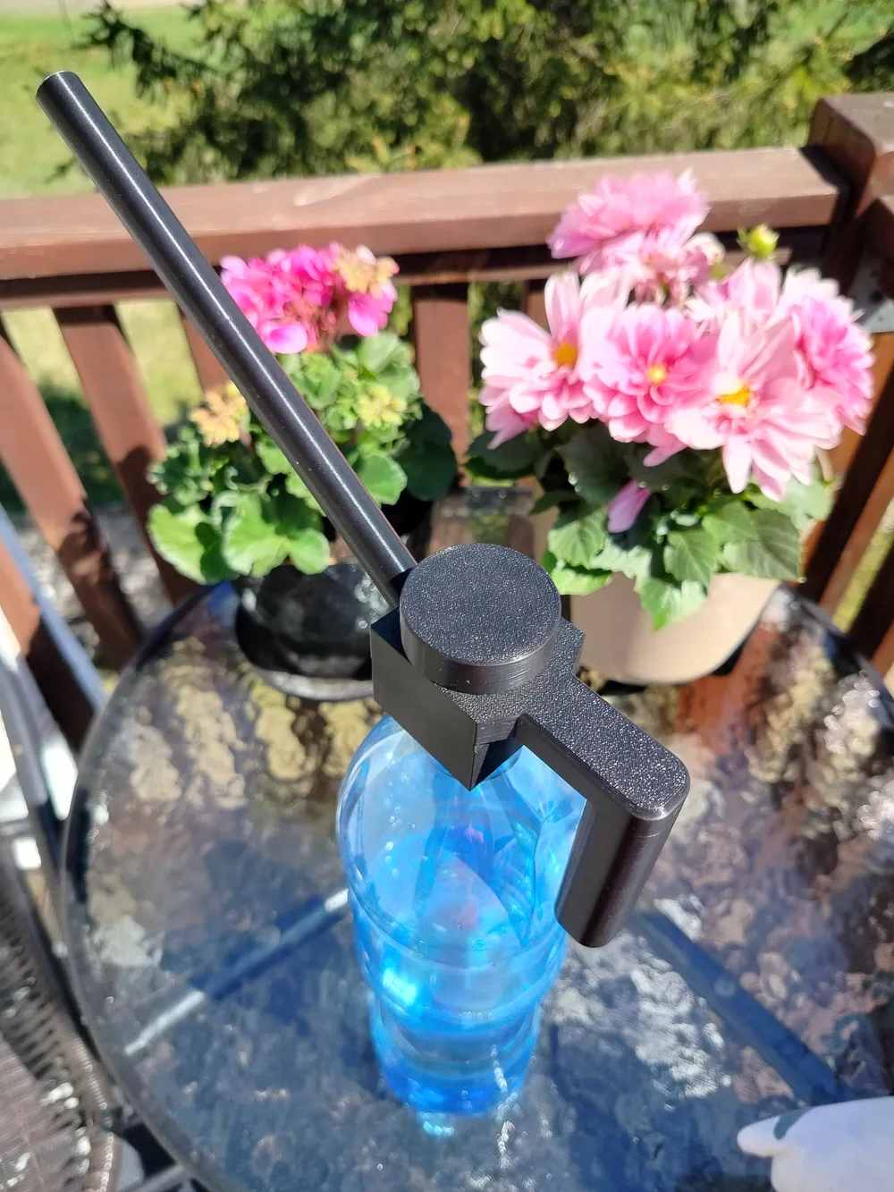 Screw-top Watering Cap | AquaBolt by Szumlks MakerWorld: Download Free 3D Models