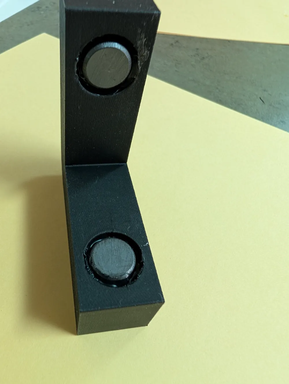 Rounded Finger Guard for Metal Door Frame by DWu_TOP_CCSD - MakerWorld