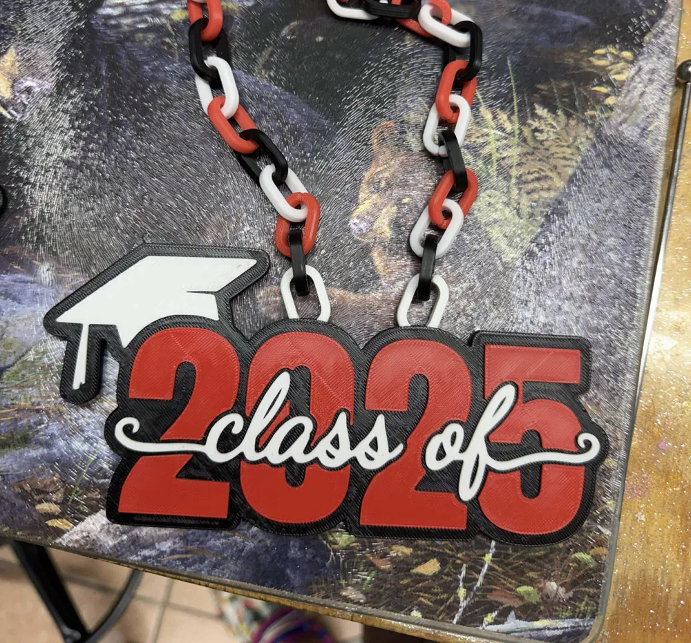 Class of 2025 Oversized Pendant with Chain - Free 3D Print Model ...
