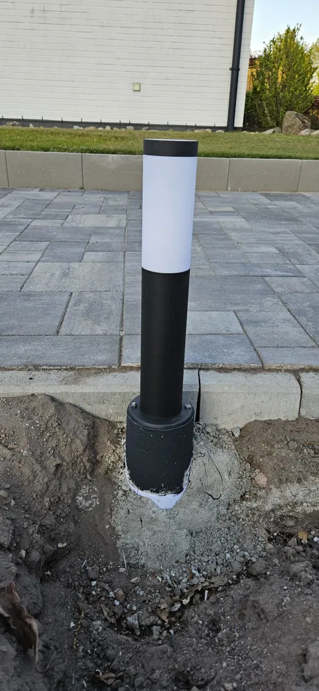 Lamp Concrete Base Mold with Threaded Screw Holder - Free 3D Print ...