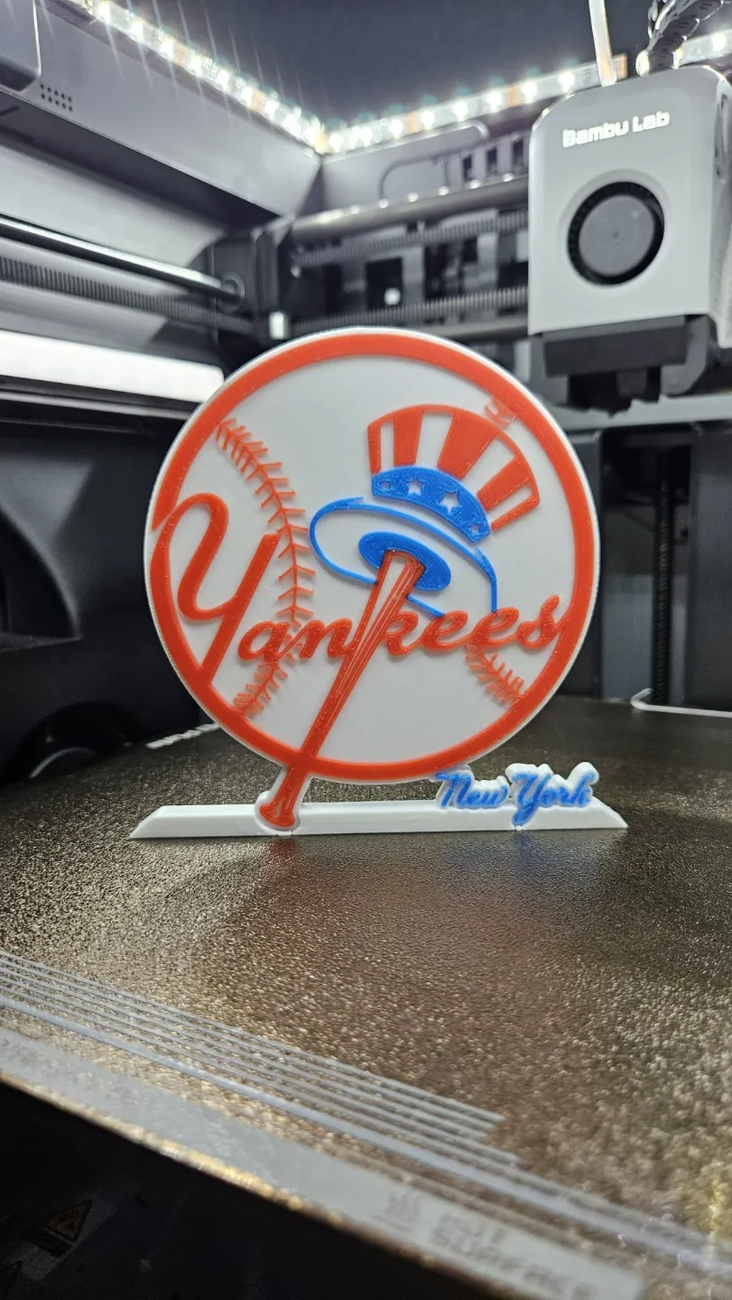 New York Yankees Logo Table Stand by 5kyrunn3r MakerWorld: Download ...
