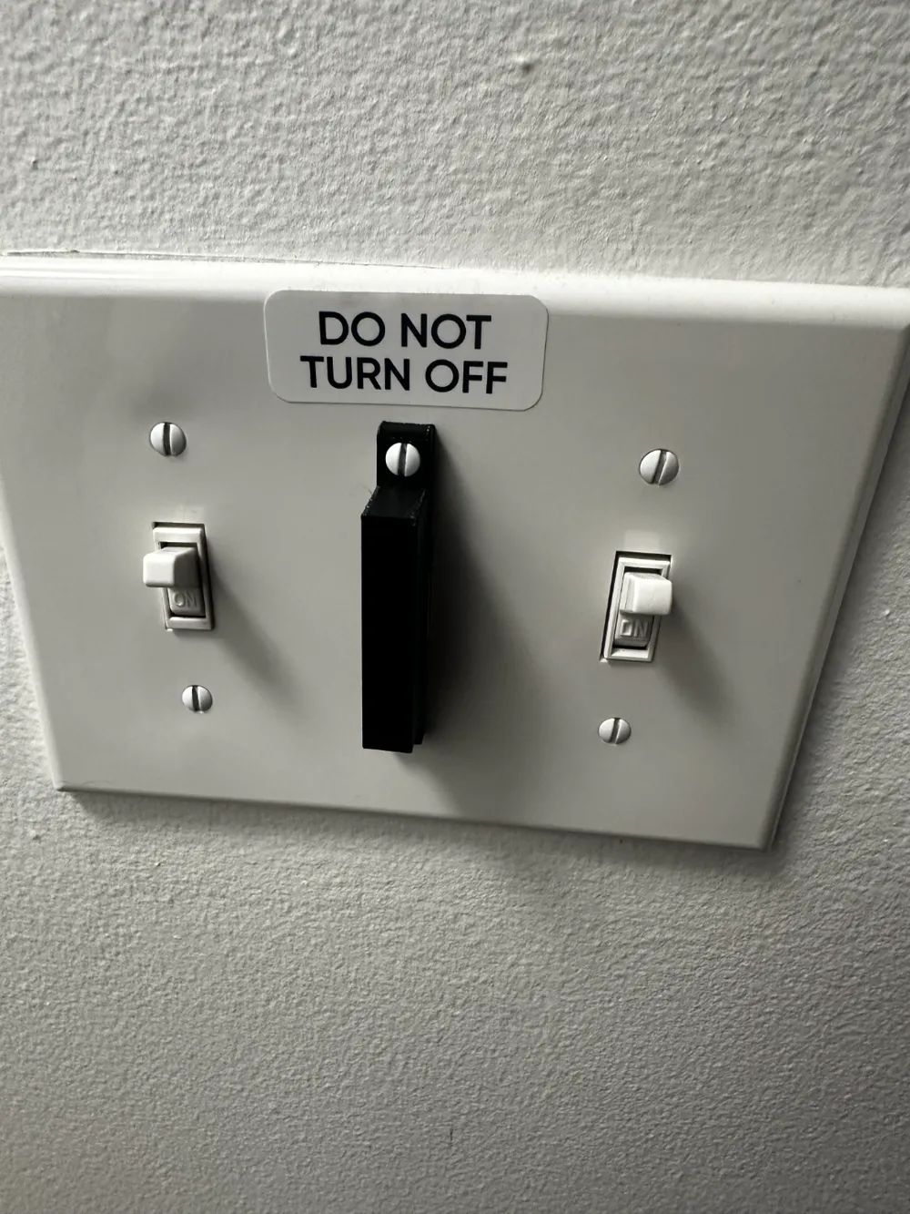 Light Switch Blocker by heyderekp - MakerWorld