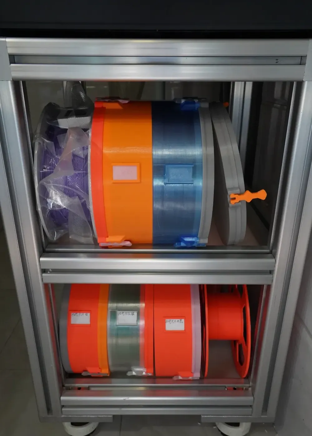 Sealed Filament Case, Spool Storage Box by 海苔眉毛MakerWorld: Download ...